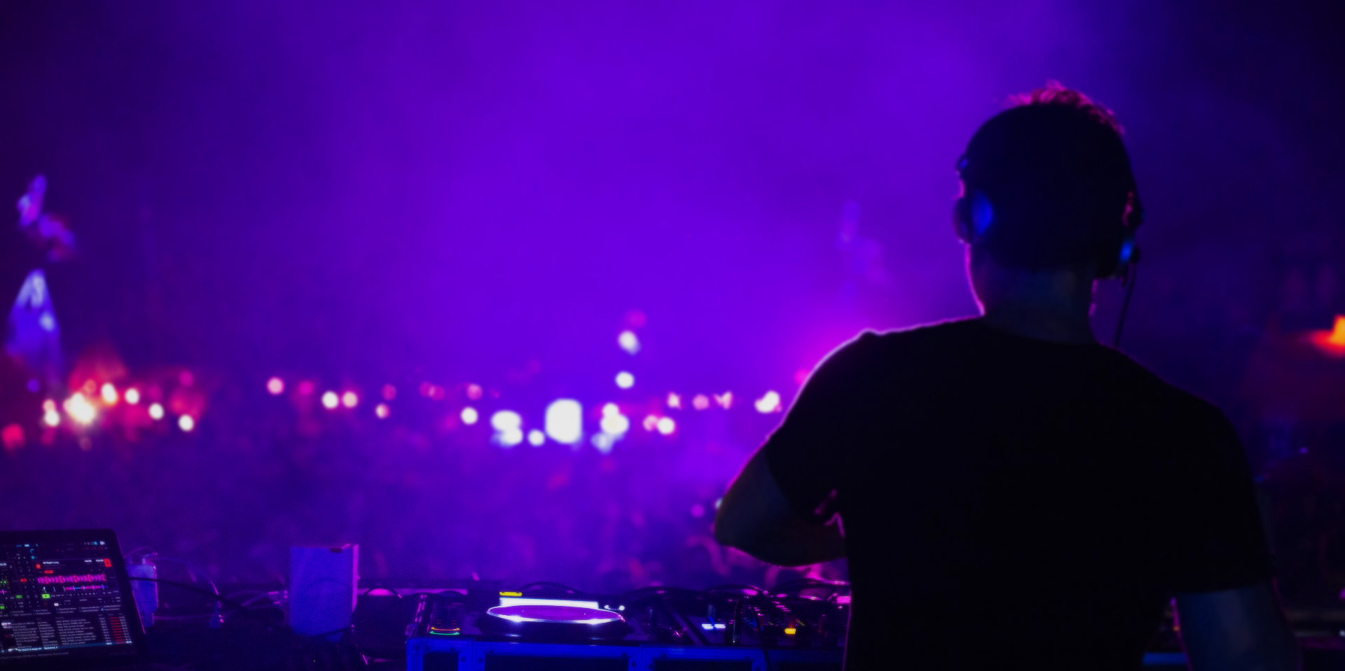 Totally Enormous Extinct Dinosaurs | Eclectic Artists Totally Enormous Extinct Dinosaurs | Eclectic Artists